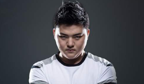 “神级下单”Uzi携手Pdd“入侵”天涯明月刀手游！