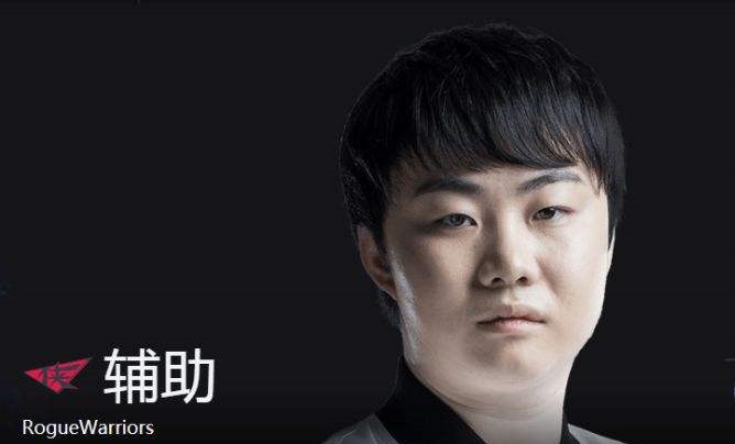 S10最惨选手，师出YM战队却连场都没上过，淘汰后感慨：选错了路