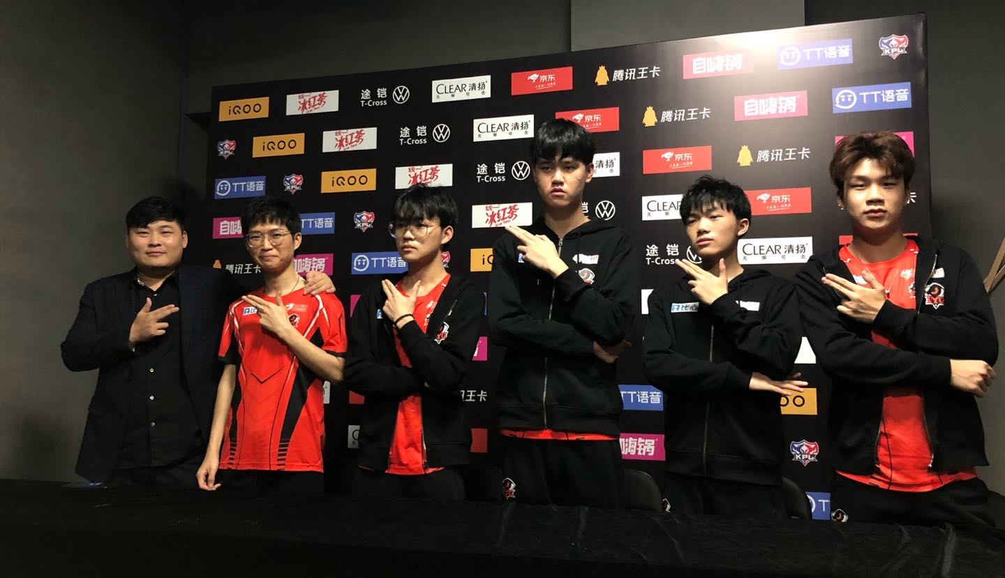 AG零封VG，强势挤下DYG第一宝座，一诺四杀天神下凡？