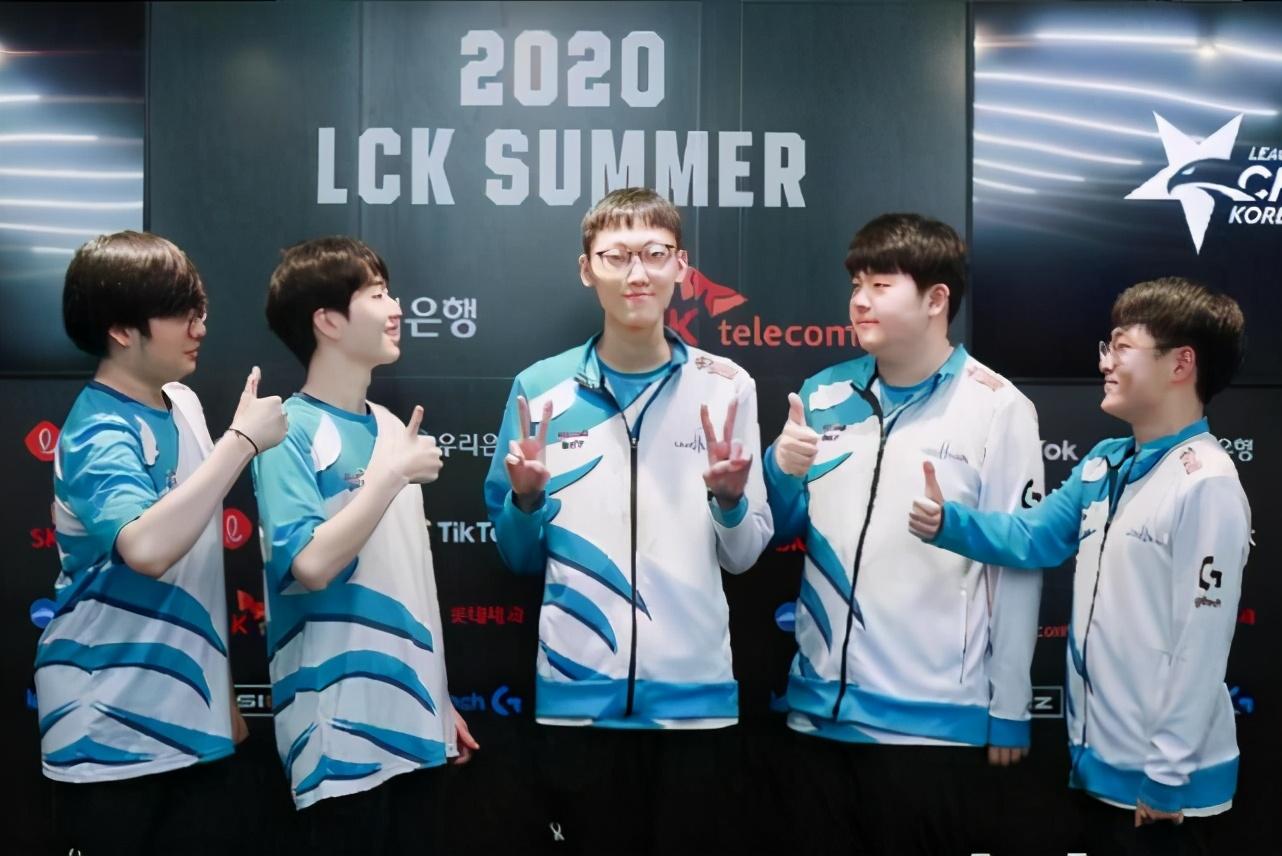 斗鱼S10：Doinb坦言DWG还在练英雄，LCK有很多知名选手将退役