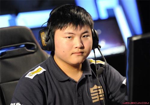 英雄联盟：你到底是怀念18年的夏天，还是怀念18年夏天的UZI