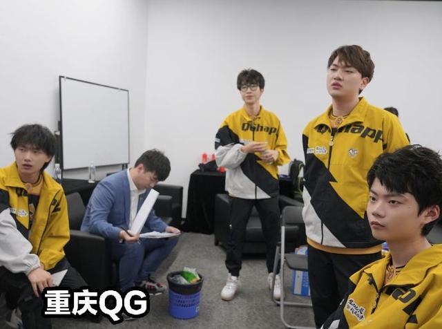 重庆QG3：0零封YTG！做出改变的QG，值得点赞！