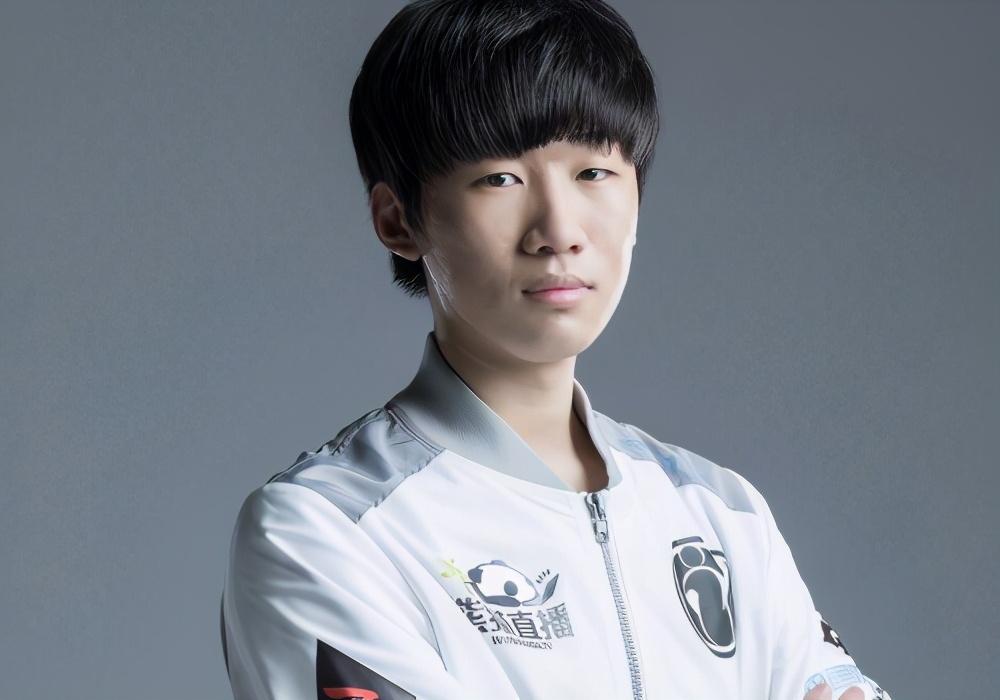 IG终于抛弃宁王了？完美OB爆料宁王已经去OMG试训了，RNG依然待定