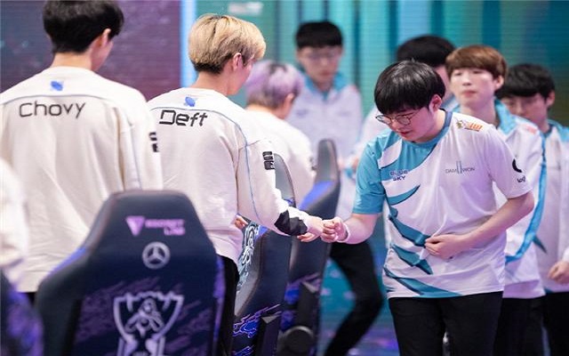 drx超市大开张，五个首发今年全是自由人，又要全员来LPL了？