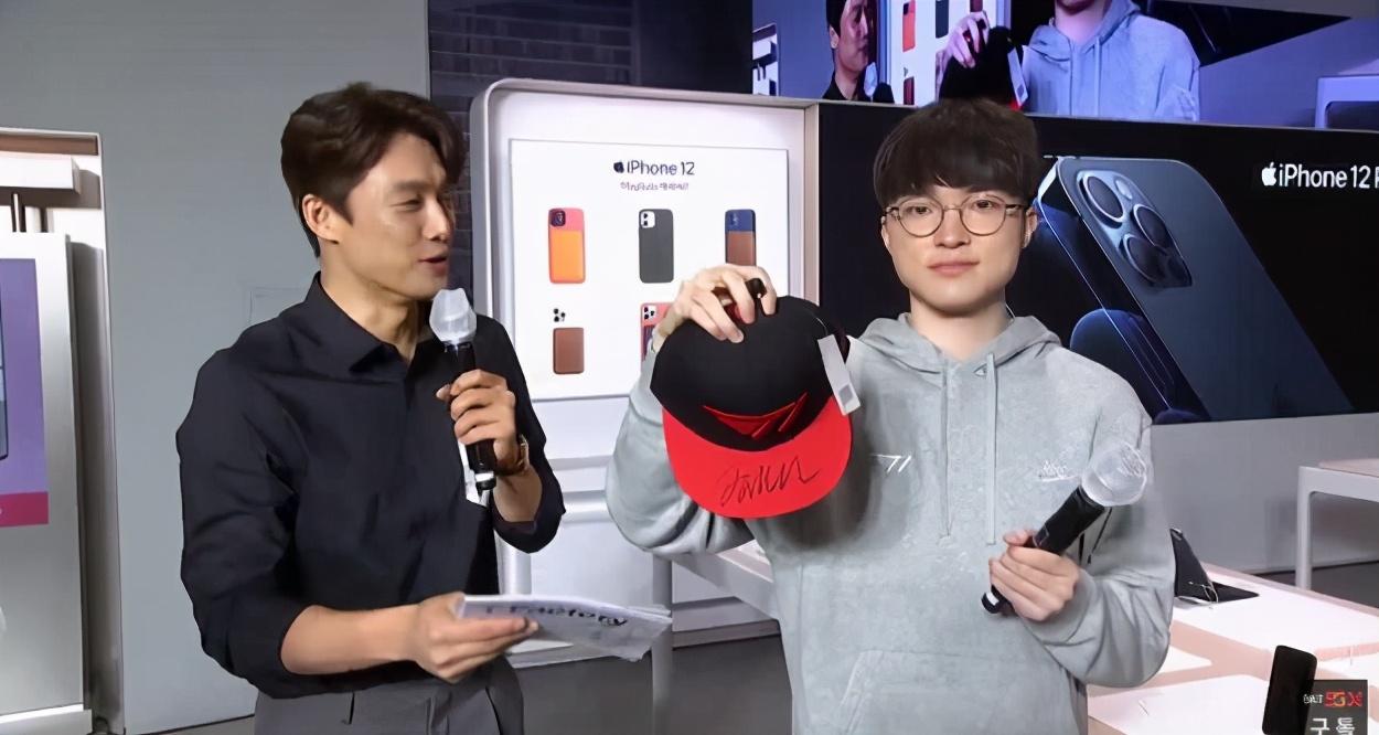 年度最惨俱乐部！SKT的粉丝给T1大楼送去花圈，怒斥：你们就是娱乐公司