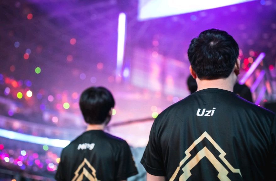 Doinb：Uzi想复出最起码得夏季赛 之前两个选手成反例子