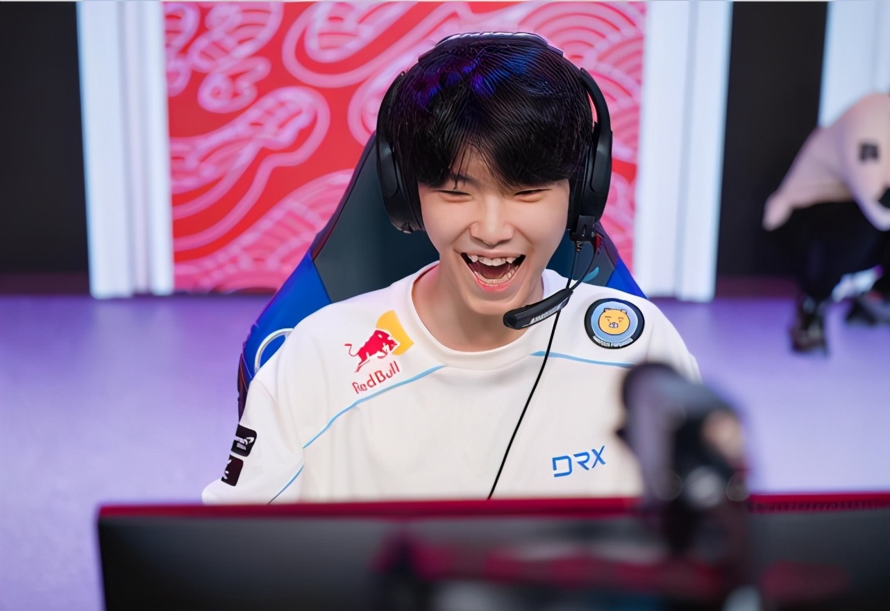 Faker难了！外媒爆料：T1不换打野和AD，Chovy拒绝BLG高薪