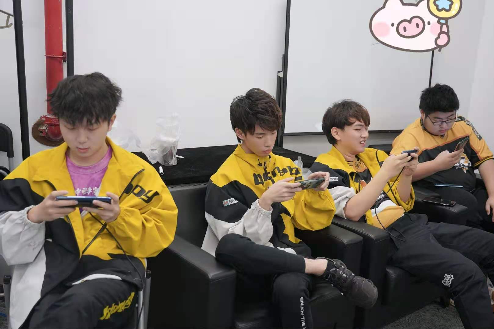 KPL季后赛：eStar和QG首轮相遇，AG巅峰对决Ts，决赛锁定重庆