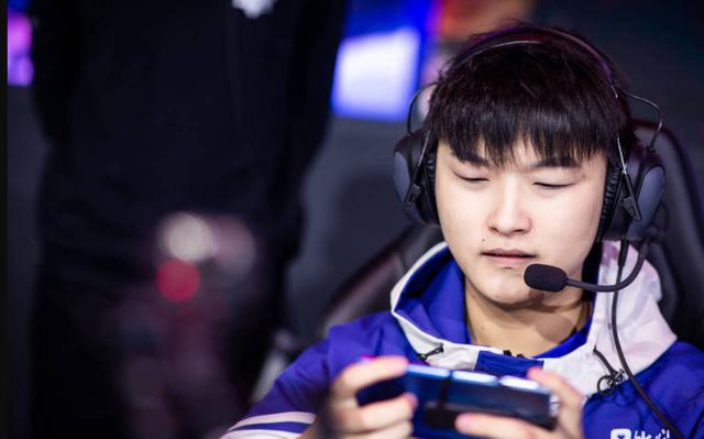 QG和E星季后赛首轮相遇，AG再遇老对手，御三家终有一家一轮游