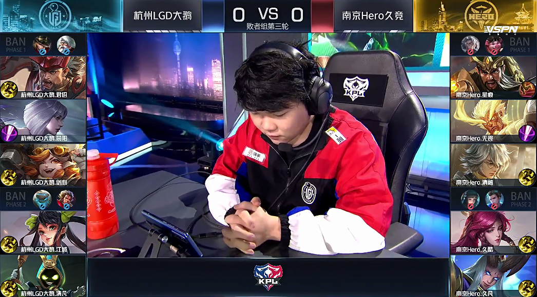 QG立大功？15sui教练猜透久哲BP，LGD轻松击败Hero！