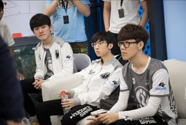 Rookie直播谈S8打KT，欲为阿水破除偏见，他们的感情不掺水分