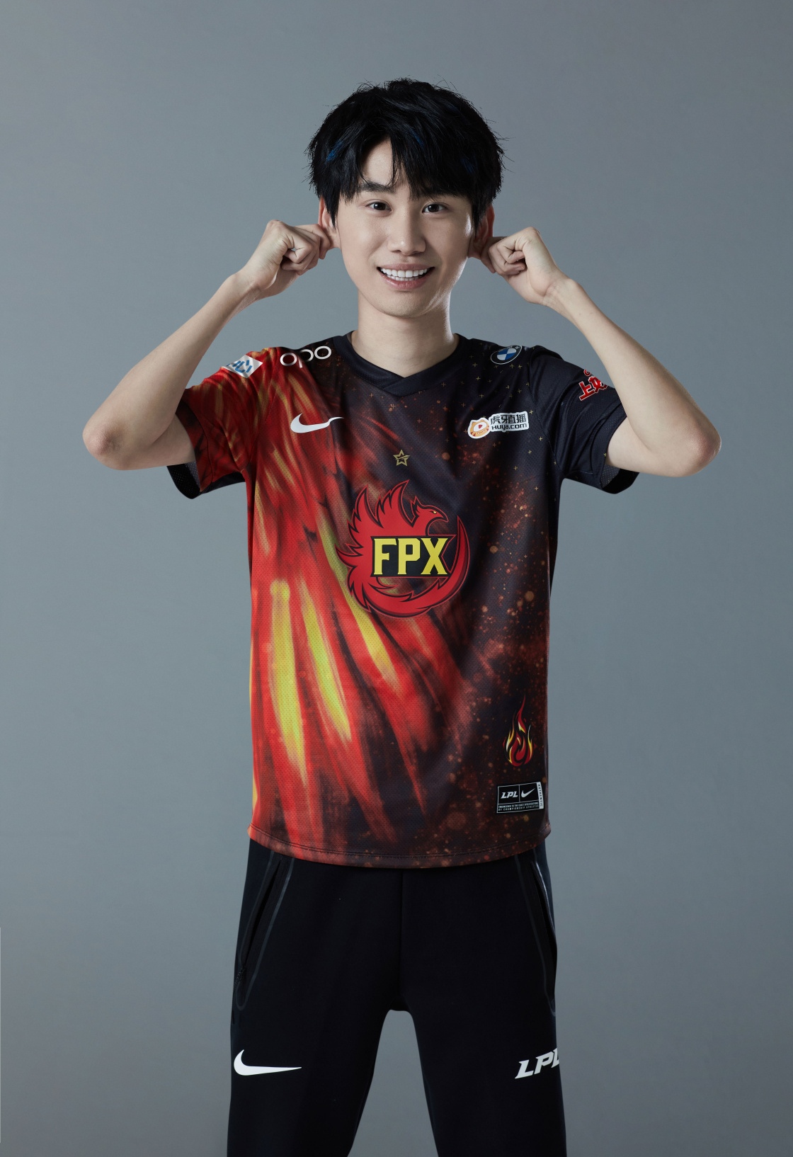 Doinb恼羞成怒，被某自媒体黑得忍无可忍，花高价550W韩元维权！