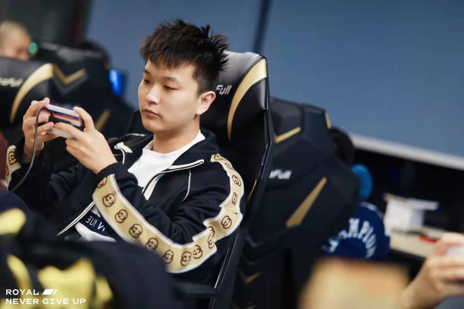 RNG.M惨败，6.6赛后采访太心酸！猫神创下KPL新纪录，期待重返巅峰！