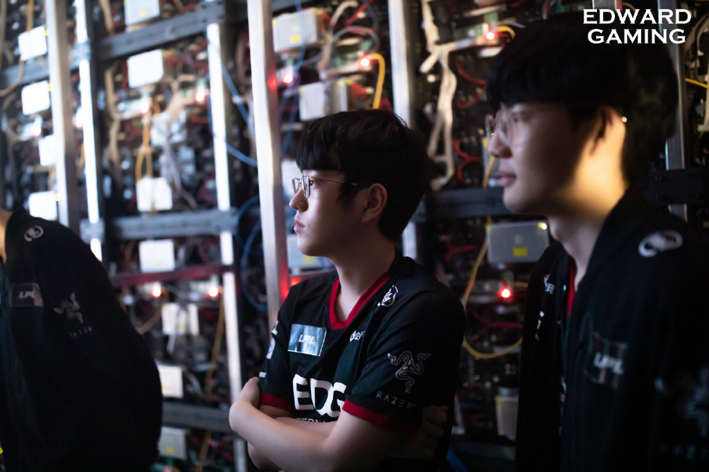 管泽元毒奶后MAD让二追三击败RGE夺冠，MSI小组赛C9将直面DK