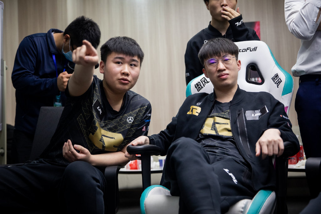 MSI历年FMVP盘点：猪狗全有！四位置俱全，只差上单