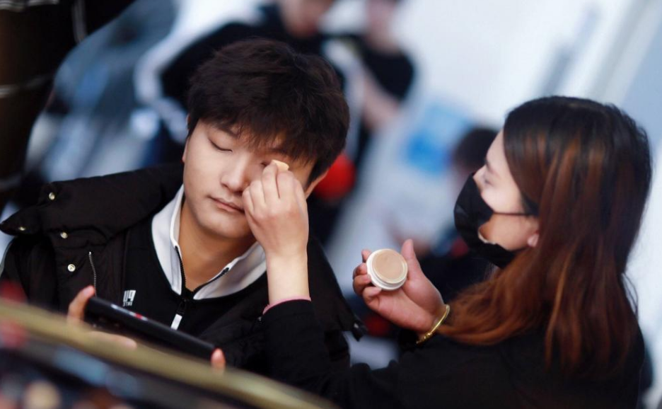 RNG.M常规赛接连败北，六点六一句话尽显心酸，他成最大背锅侠！