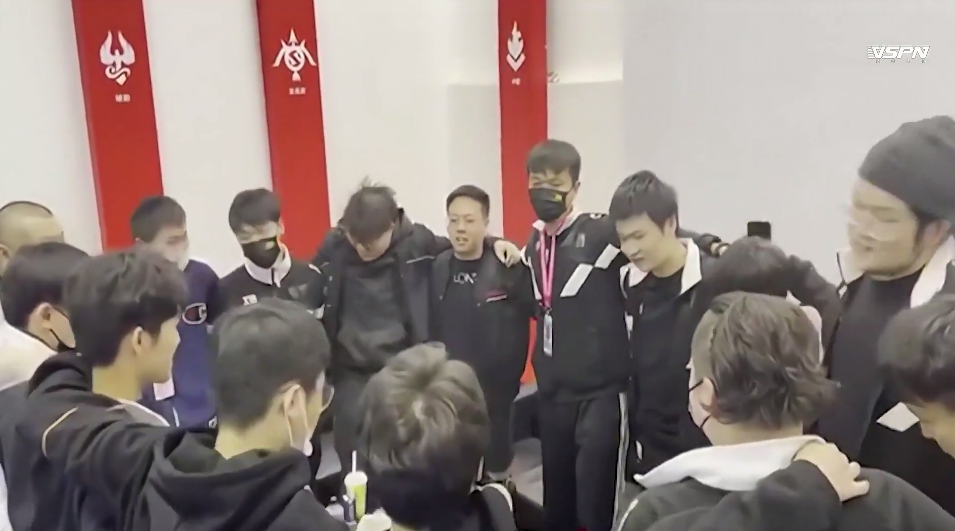 RW大意了，RNG赢下“荣誉之战”，0-3的晚秋获得首个MVP！