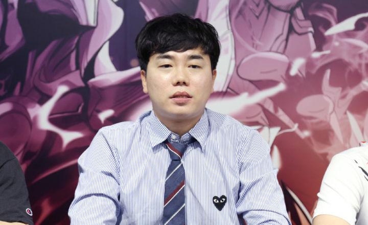 知名教练homme将回归LPL？多支战队抢着要