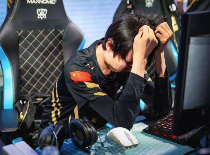 盘点LPL那些意难平的瞬间！S7世界赛RNG与WE碰拳最感伤