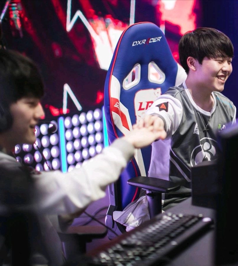 盘点LPL那些意难平的瞬间！S7世界赛RNG与WE碰拳最感伤