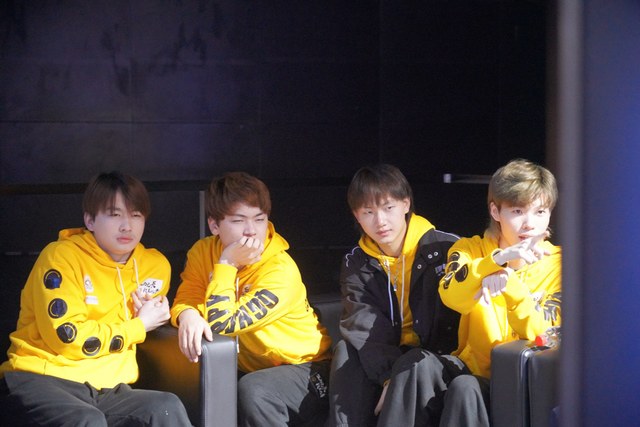 抖机灵上瘾了？fly回归首胜告诫，QG骚操作却难平老粉怒火