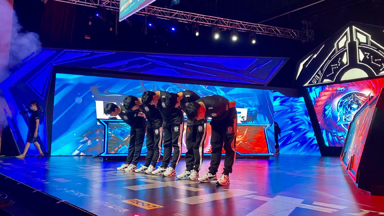 AG超玩会零封DYG，DYG确认掉入S组卡位赛，Estar喜从天降！