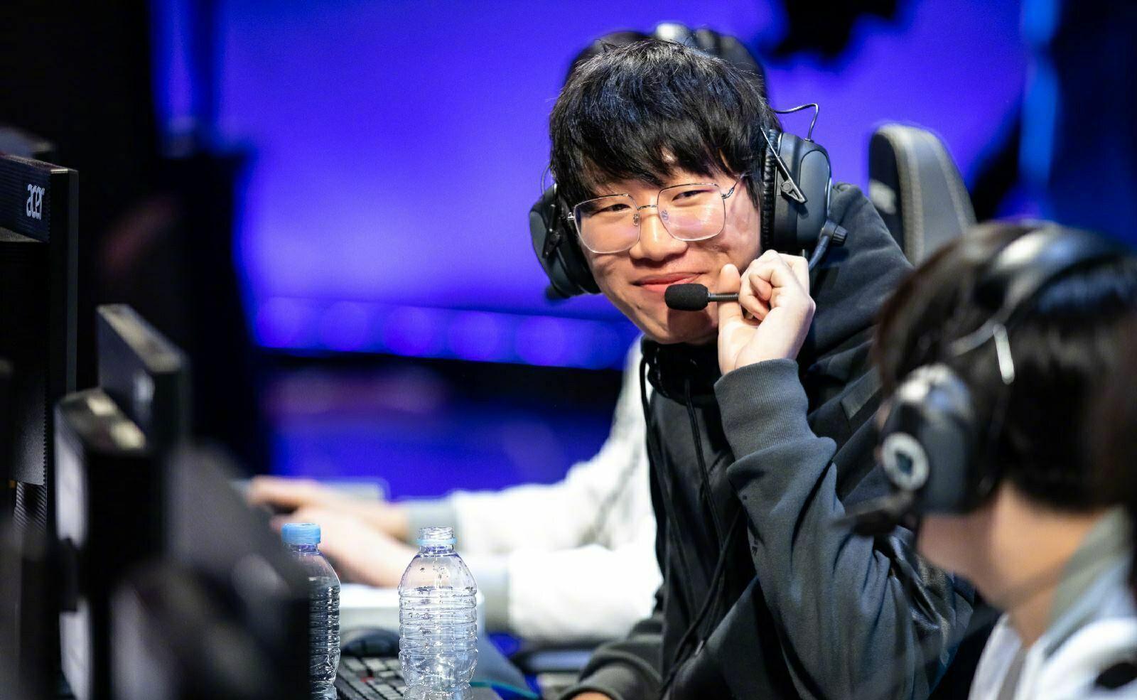 PDD又赚翻了！直播透露：已有一名YM选手确定加盟LPL，过几天还有两三个