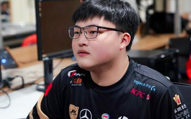 RNG勇夺MSI冠军，虎牙筹备录制重磅节目，网友：敢还原S8比赛语音吗？