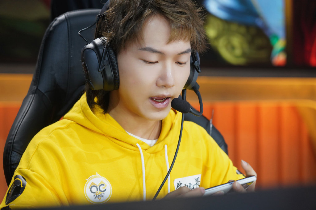 一穿五第一步达成，QG战胜LGD大鹅，晋级败者组第二轮