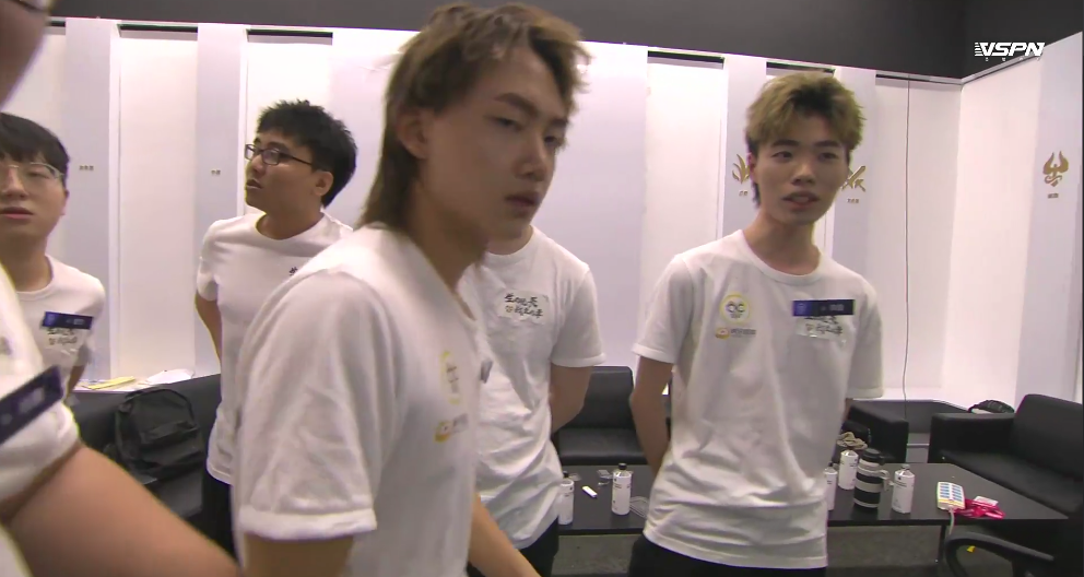 向鱼西施拉出一片天，QG要见eStar了？GK鹏鹏自责表情让天云心疼