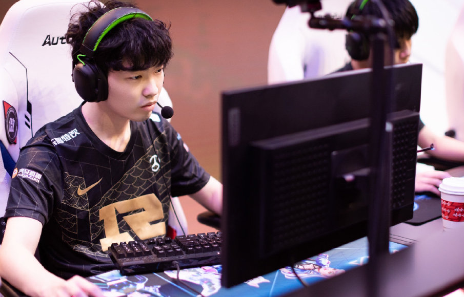 Cyrin被打自闭？RNG失败真的是cyrin的锅吗？众解说齐发声，你们真的误会cyrin了