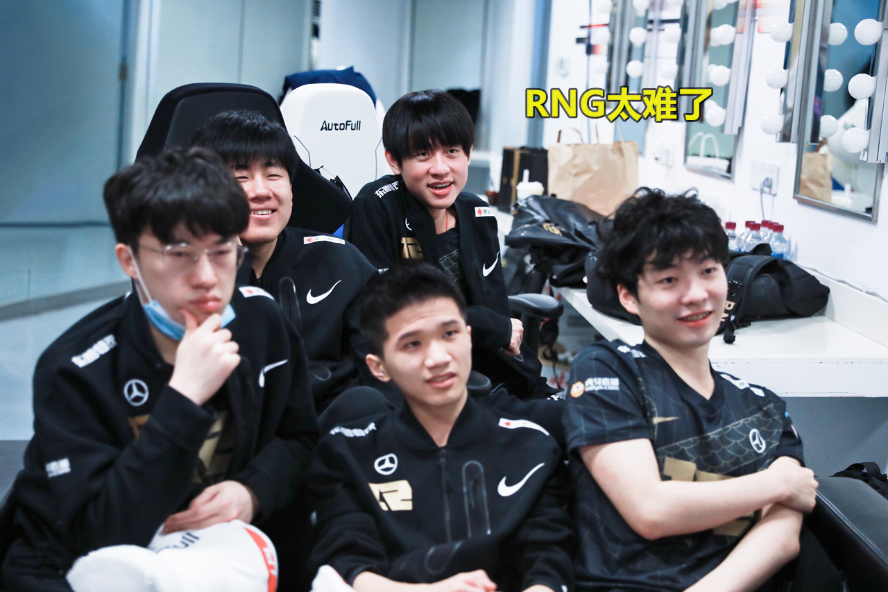 RNG输给SN粉丝集体绝望，Cryin彻底身败名裂，SofM转辅助抬了一手