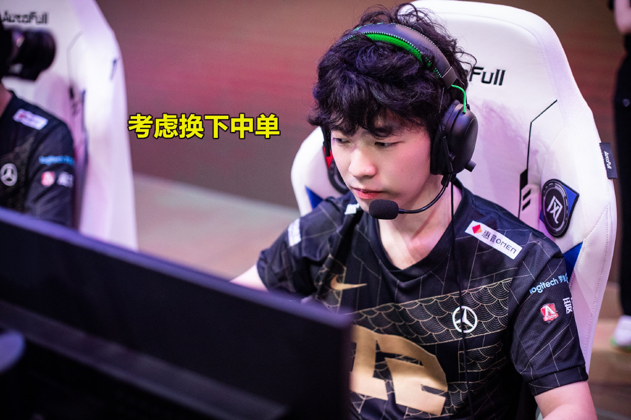 RNG输给SN粉丝集体绝望，Cryin彻底身败名裂，SofM转辅助抬了一手