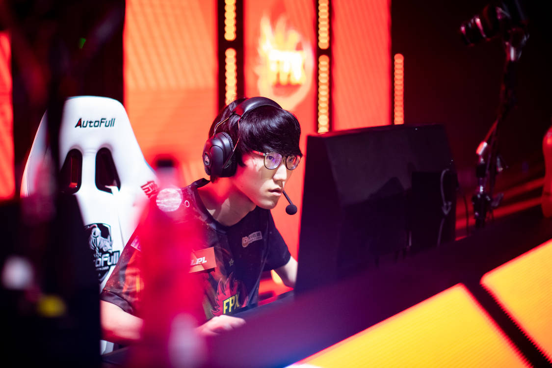 Zoom点评nuguri替补：我去加个油，希望打我们的时候也能替补下