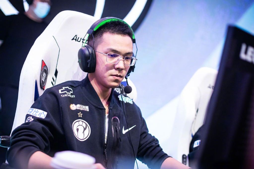 “Wink是RNG派到IG的内鬼”，IG不敌RNG，Wink被网友狂喷