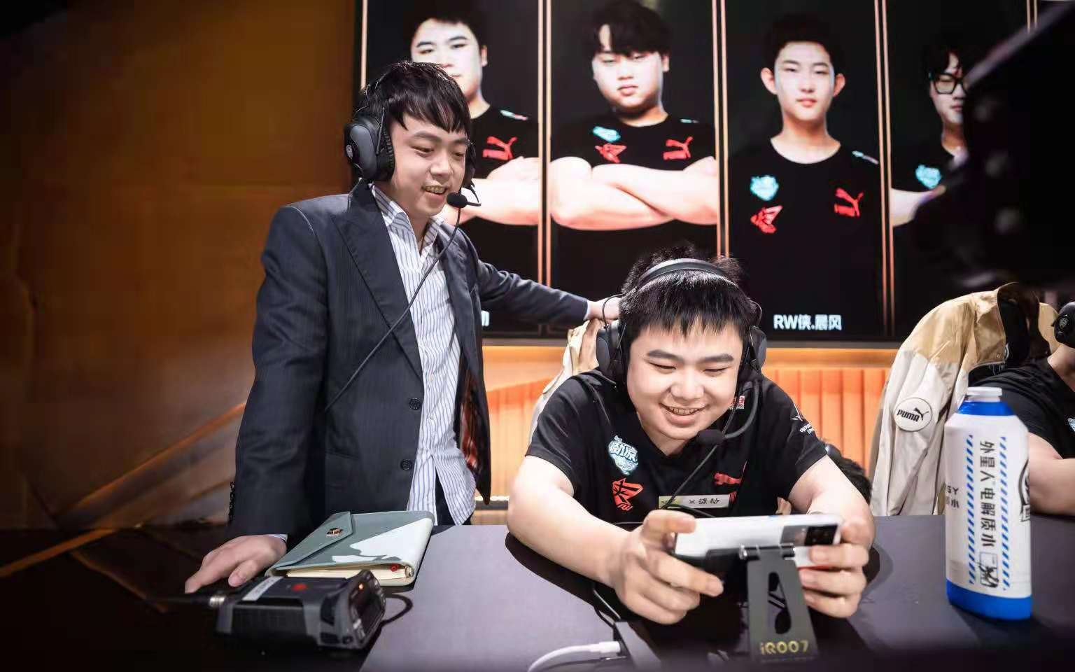 世冠小组赛：RW成A组“黑马”，和AG、TTG争第1，DYG想晋级有点难！