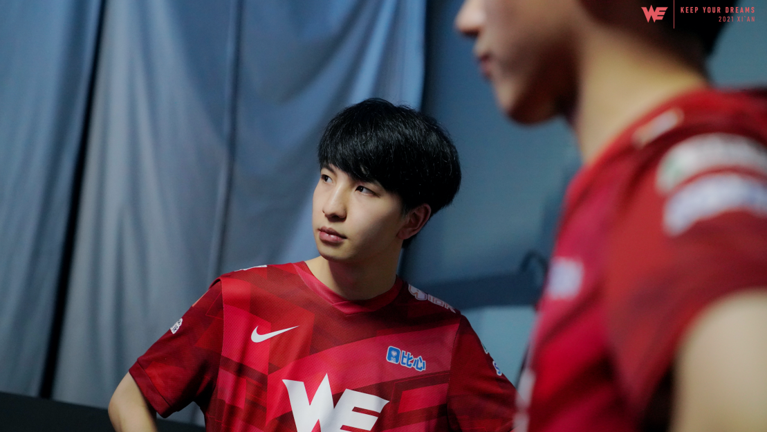 LPL夏季赛第9周速览：常规赛收官，FPX笑到了榜首，WE状况有点危