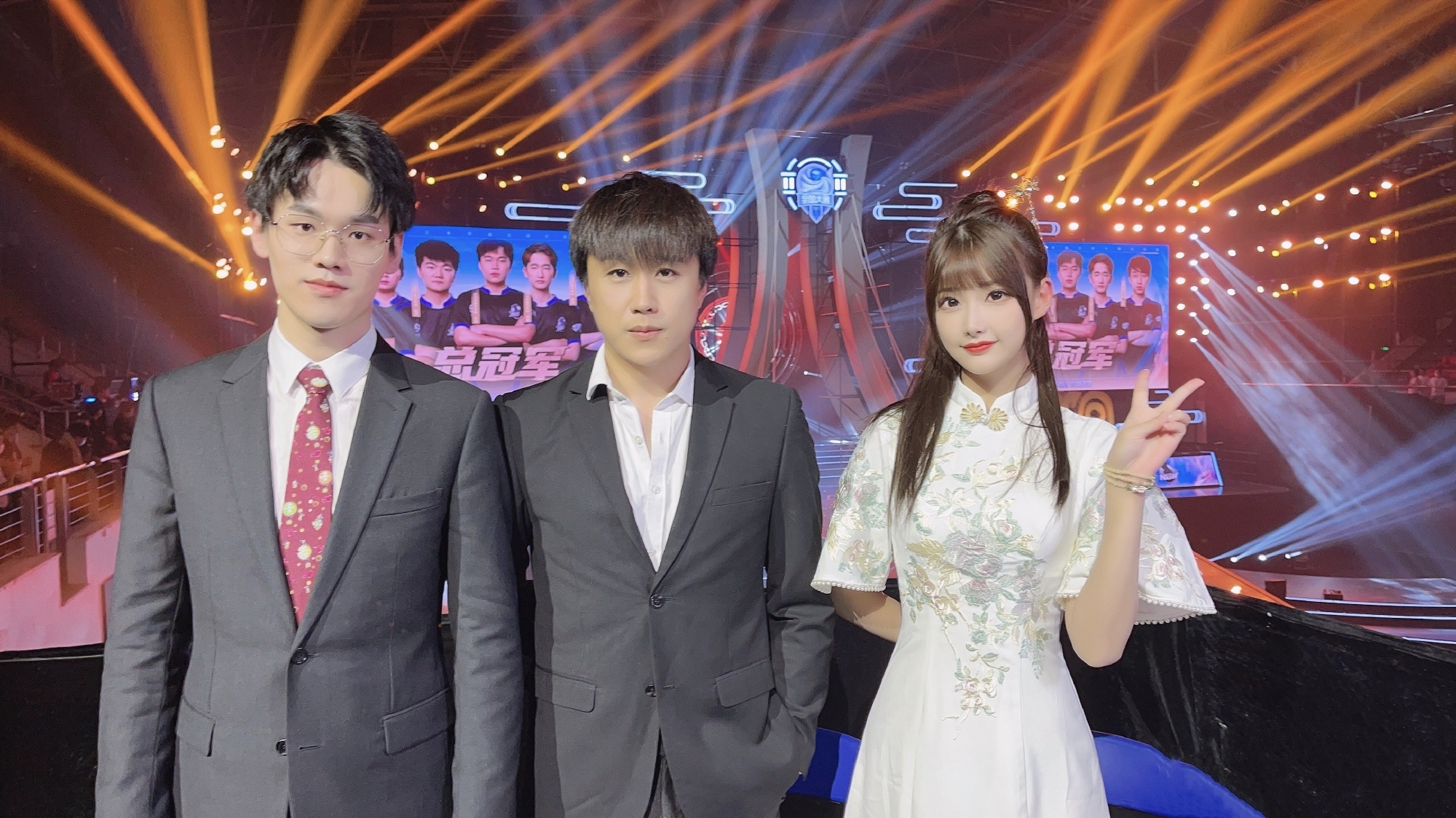 常识性问题都不懂？解说天云被吐槽不专业，KPL花瓶解说实锤了