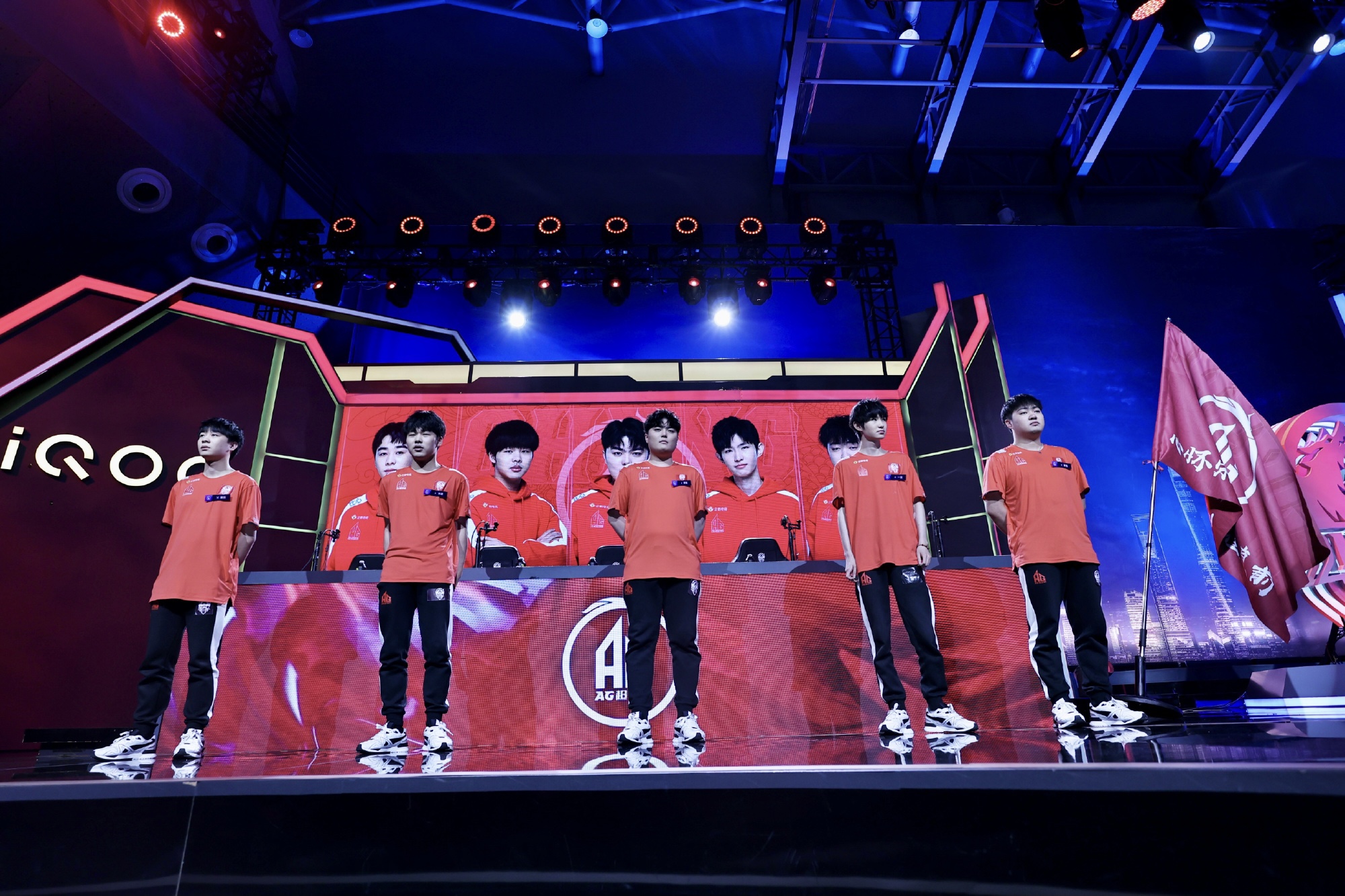 AG上层不满成绩，主教练和赛训总监提出离职，迎来大变天