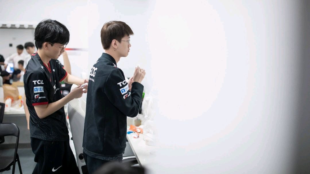 WE现状：赢EDG也难有保送资格 输EDG将直接掉进冒泡赛