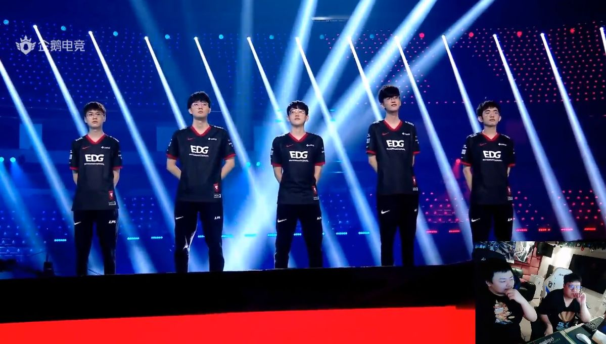 “EDG要击败FPX2次才配拿冠军”，FPX粉丝发文怒斥，Doinb成为最大输家！微笑一语中的