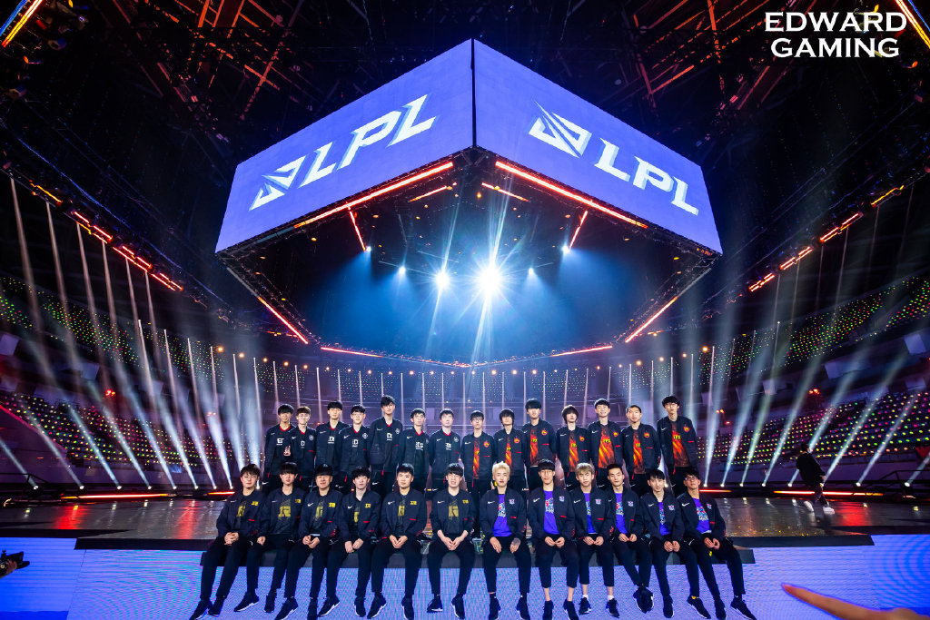 “Cryin与Faker同级！”外网为S11战队及选手评级，RNG四人为S，Lwx仅为B