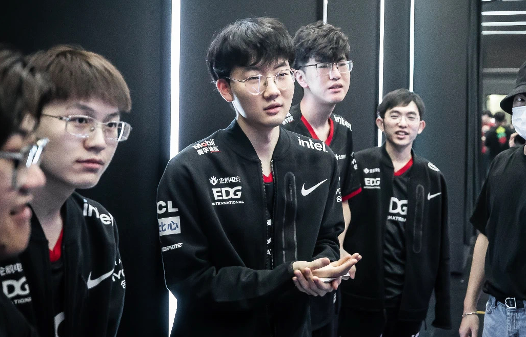 忽视Faker？Perkz畅谈小组赛，对LPL和LCK的看法不同