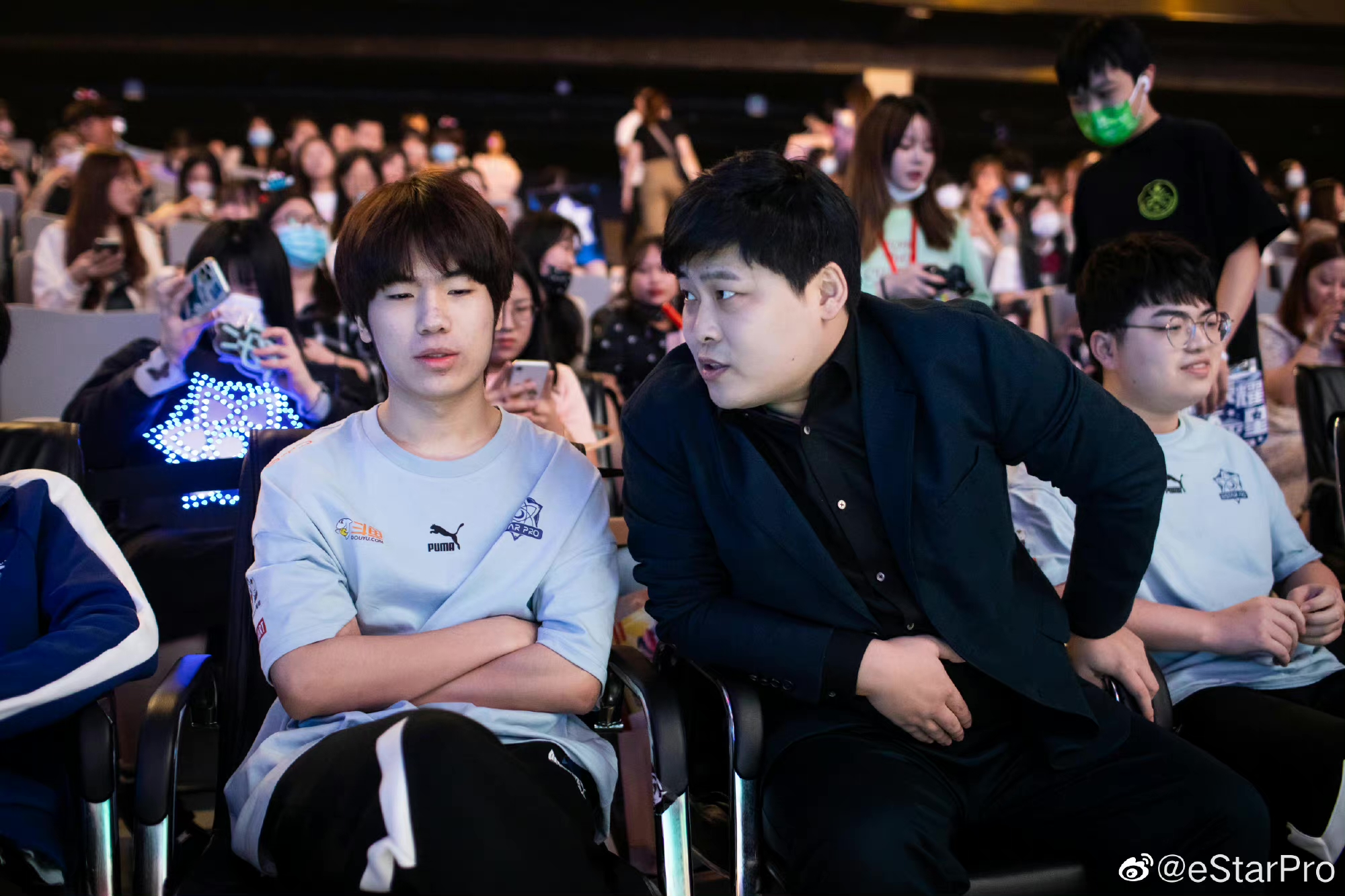 eStar大比分战胜AG，教练SK在采访中透露已摸透月光BP