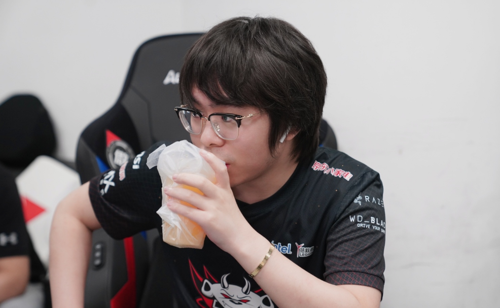 JDG打响LPL转会第一枪？LokeN与大舅子正式断开连接