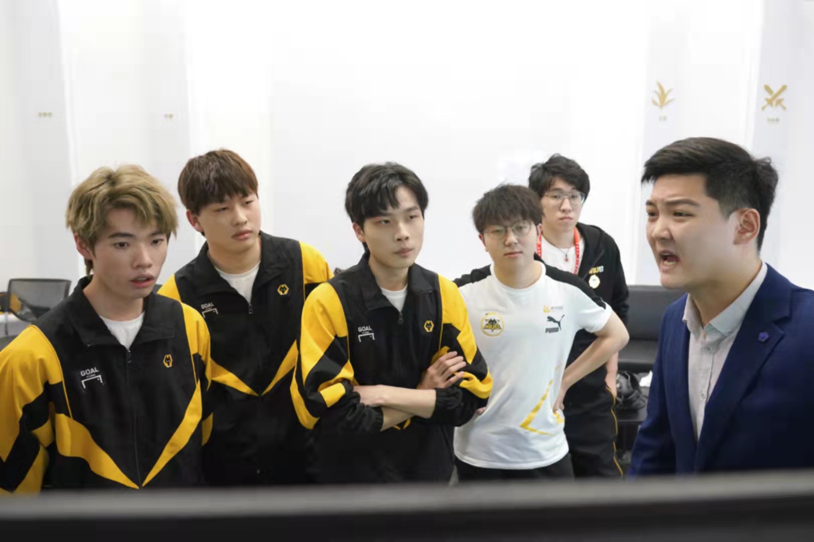 狼队3-0TTG，AG反倒成最大赢家，保级S组希望大增，甚至还能拿第3名！