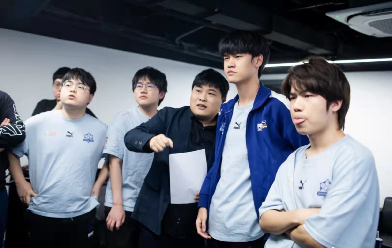 狼队3-0TTG，AG反倒成最大赢家，保级S组希望大增，甚至还能拿第3名！