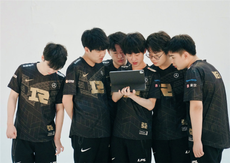 S11小组赛来袭，神仙分组全是恩怨，Letme评价：RNG有三大优势