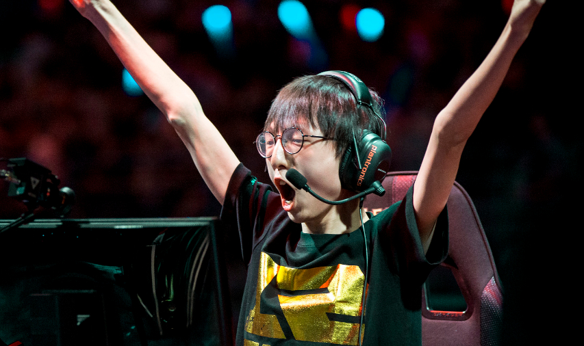 一切正在走流程！MLXG回应RNG欠薪事件：早知道前两个月不摆烂了