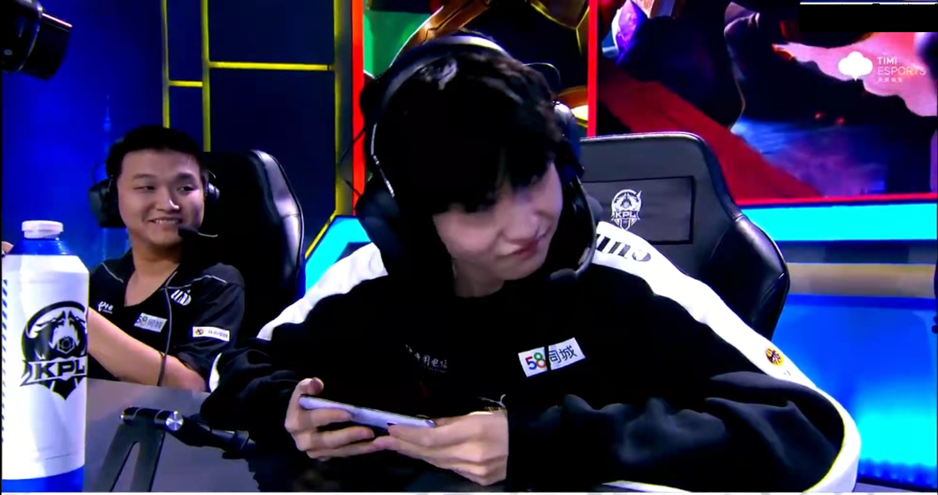 AG不敌TTG，久诚47％输出难“救主”！月光和辅助西施“杠”上了，猫神无辜背锅！